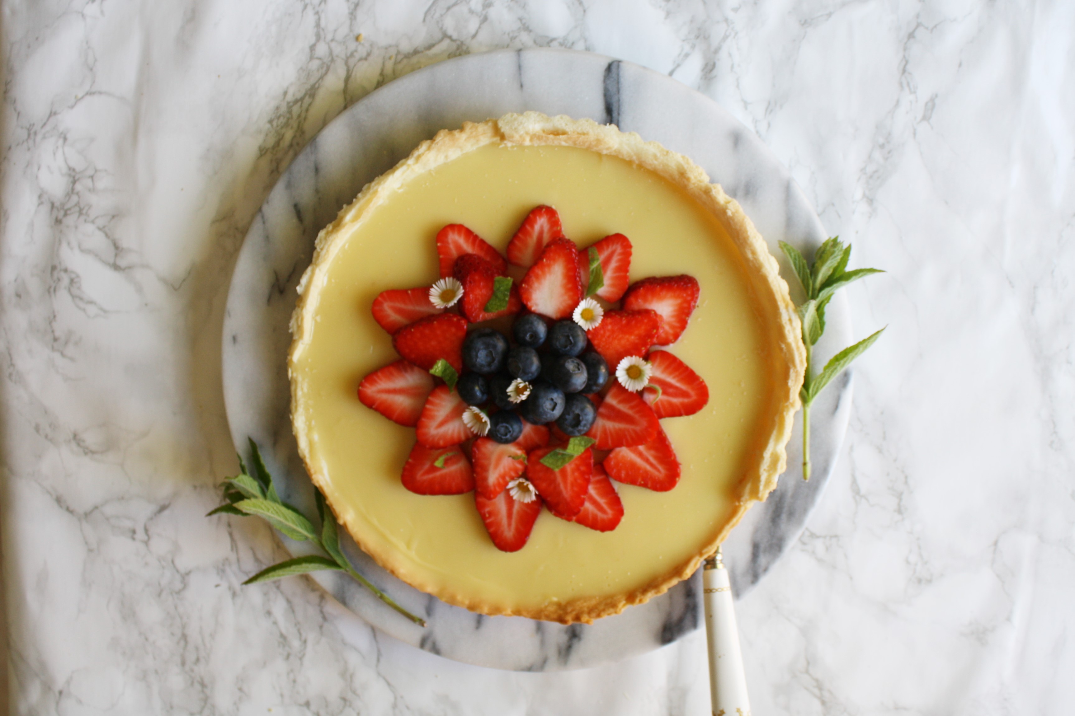 White Chocolate and Strawberry Tart – Wish to Dish
